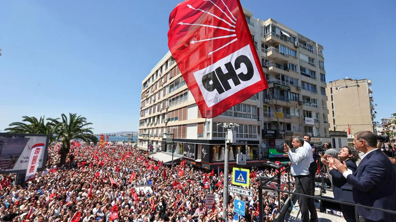 Özgür Özel Hakkında Bomba İddia: Masasında Üç Seçenek Var, Yeni ...